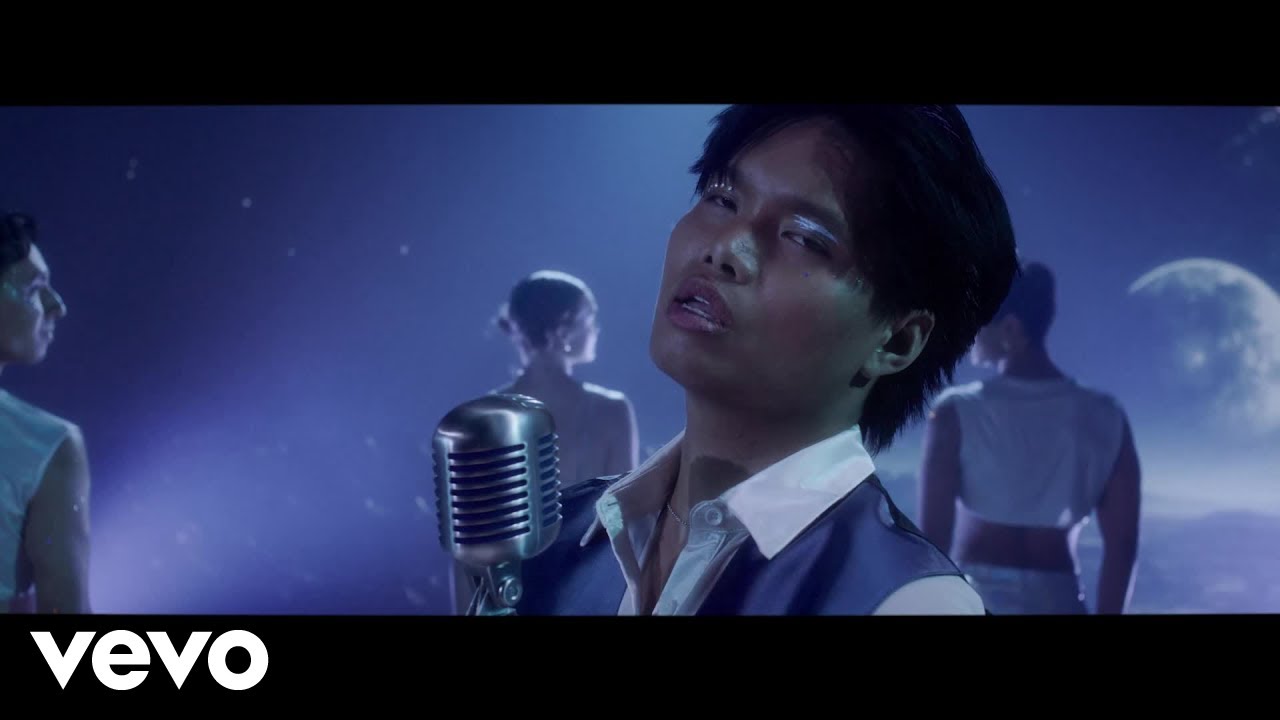 Bryan Munar - boy like u (Space Prom Edition) - YouTube