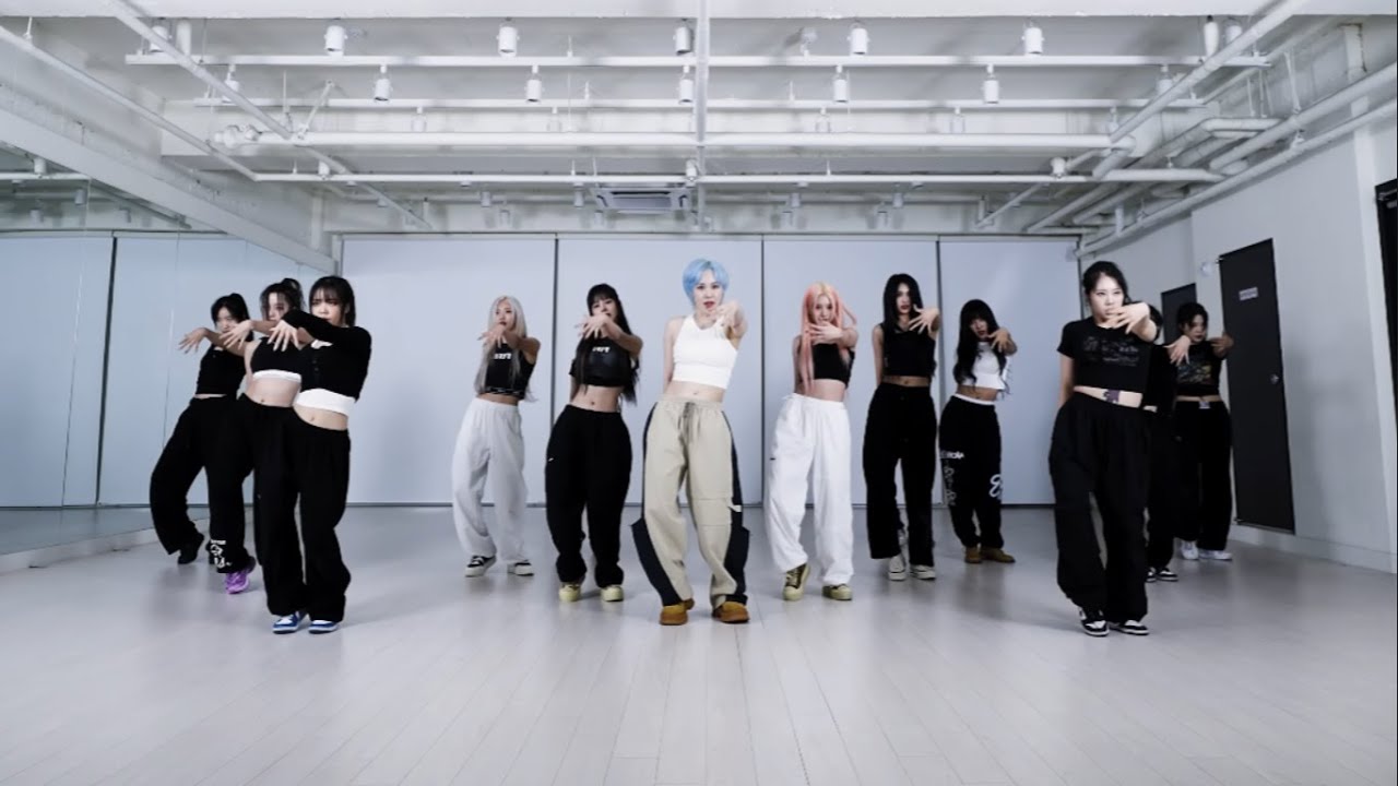 EVERGLOW - ' SLAY ' Dance Practice Video [MIRRORED 4K] - YouTube