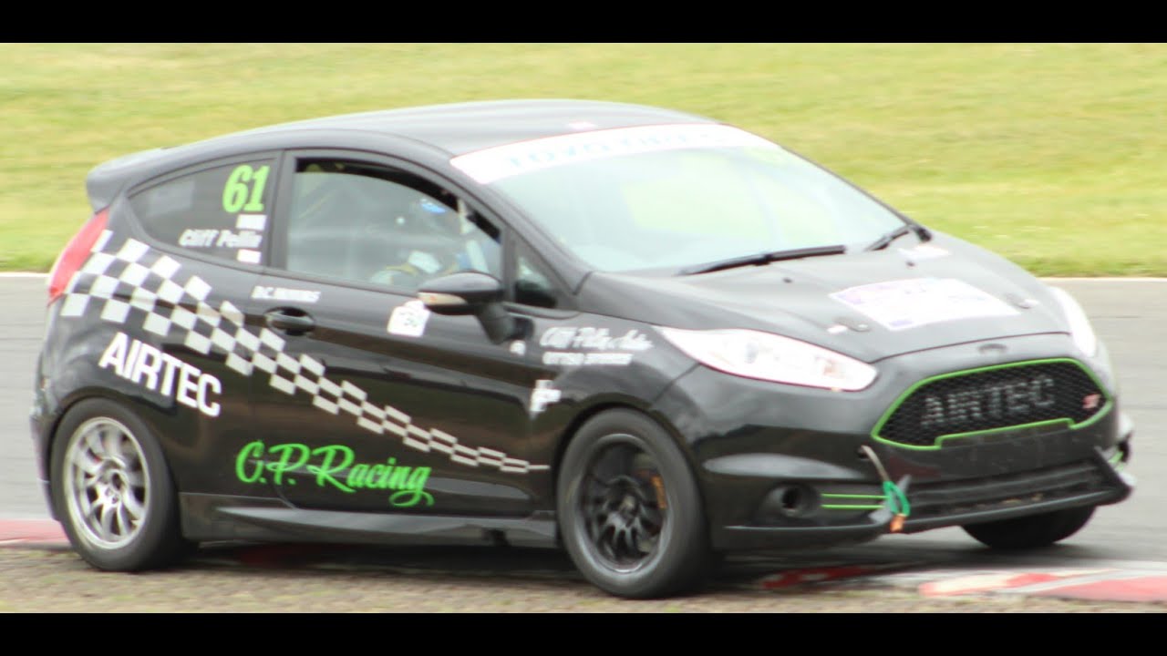 Cliff Race 1, MSVR Snetterton 200, TTRS, 4th July 2020 - YouTube