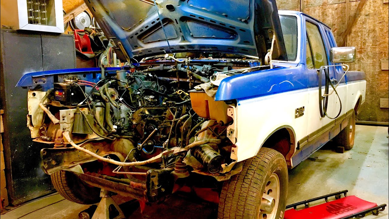 FLIPPING A $400 TRUCK PT.3 - YouTube