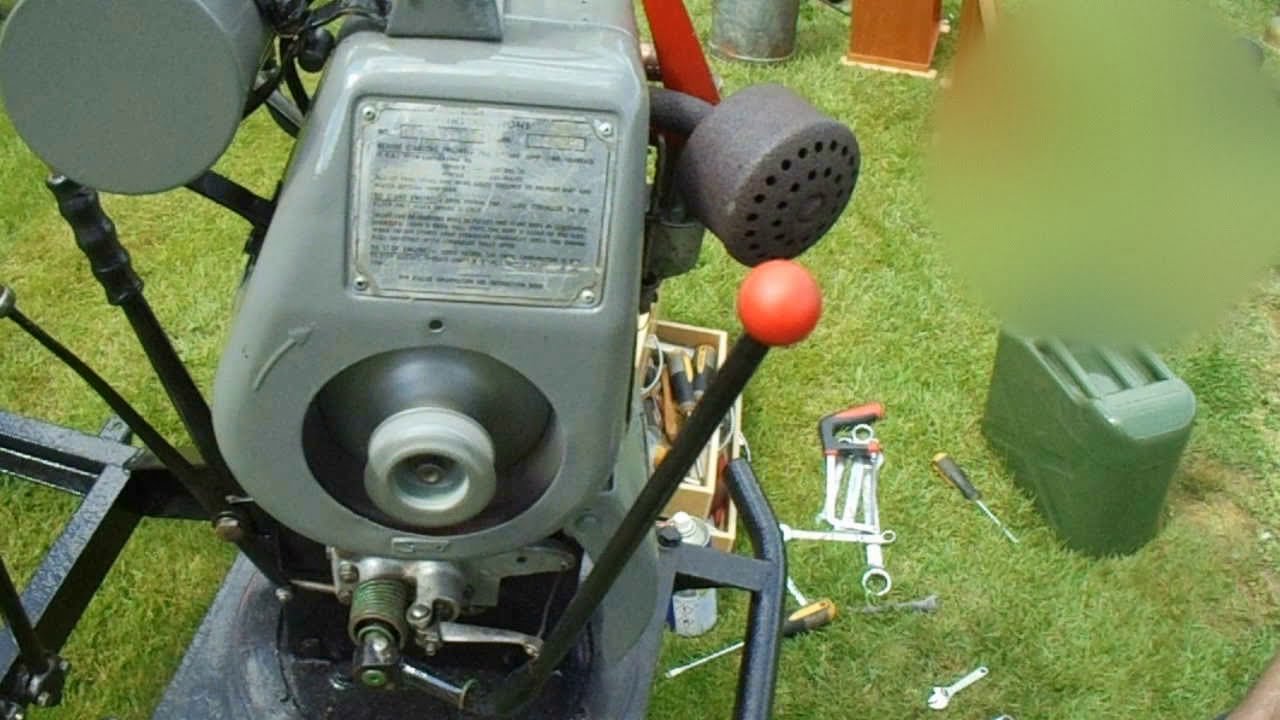 MARK 12 VILLIERS PETROL ENGINE - YouTube
