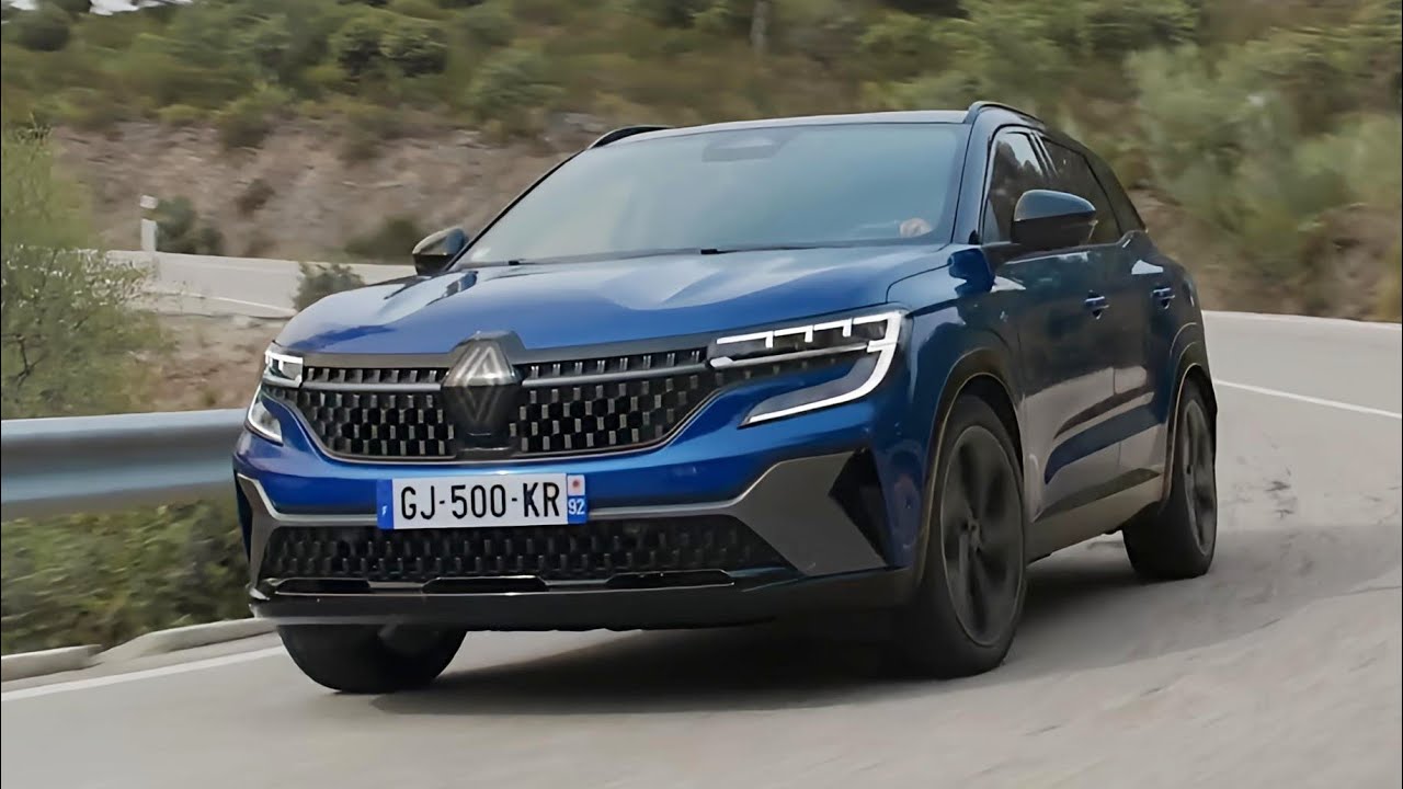 New 2023 Renault Austral Esprit Alpine - INTERIOR and Walkaround - YouTube