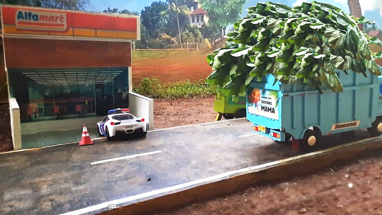 Mobil Truk Oleng Angkut Sayuran Melintasi Pedesaan | Mobil Mobilan Truk ...