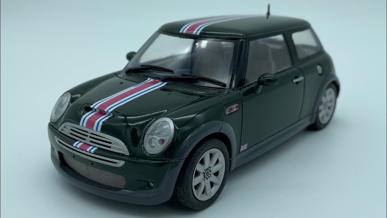 Aoshima Mini Cooper - YouTube