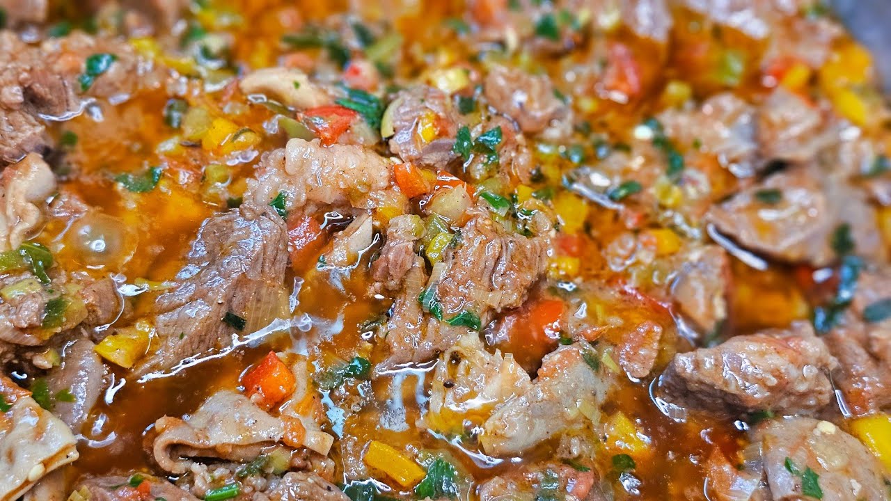 Rôti de bœuf et tripes de porc : parfait pour pain, plantain et miondo ...