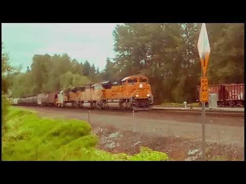 Bnsf Ry freight train bnsf ocs train Made with Clipchamp - YouTube