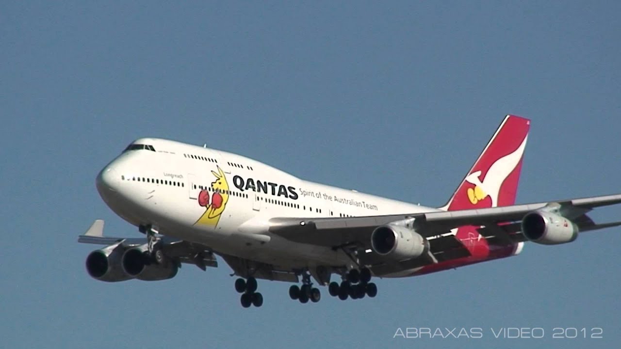 Qantas (Boxing Kangaroo) 747-438 [VH-OJU] - Landing at Sydney - 9 ...