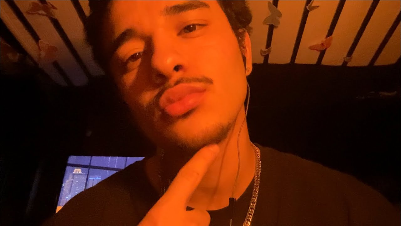 Relaxed Spit Painting | Mouth Sounds and Inaudible Whispering - YouTube