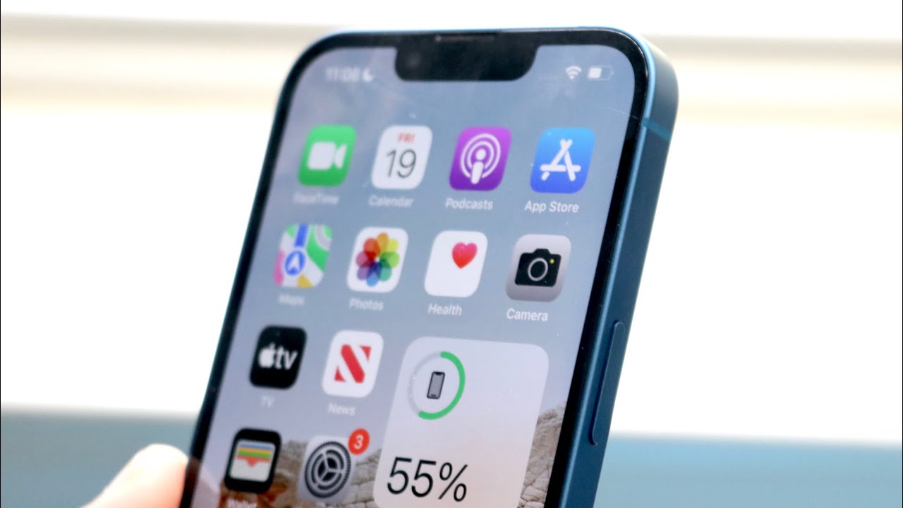 I Used My iPhone 13 Without a Case For 2 Months - YouTube