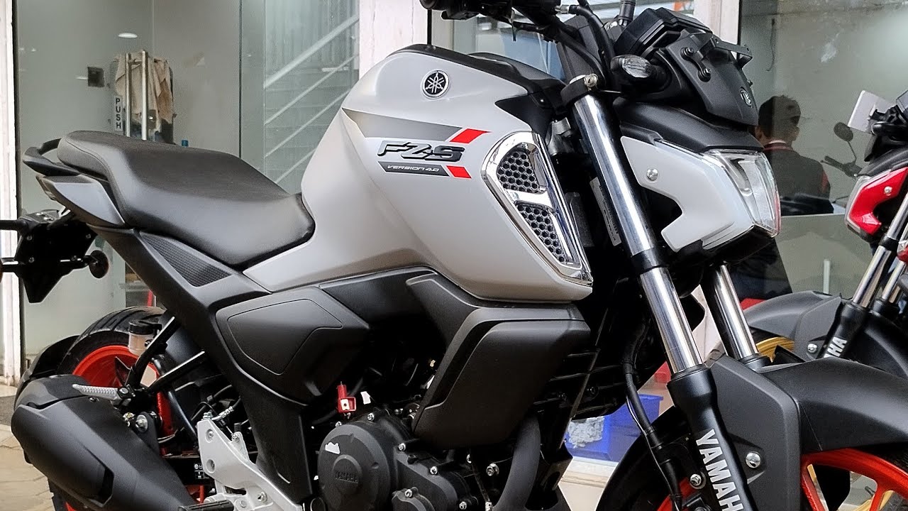 Yamaha FZS V4 🔥 White Colour Review 2024 New Deluxe Edition #FZS - YouTube