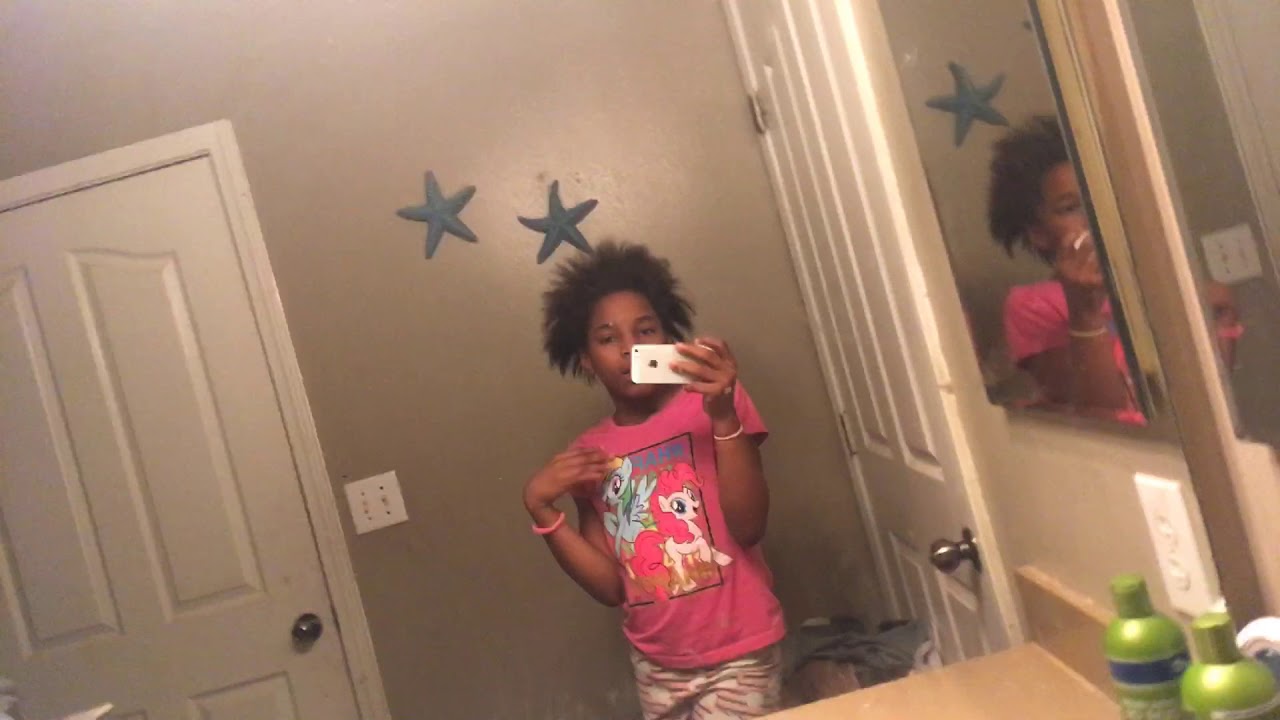 Christmas night routine (like for Christmas routines)🥰💗 - YouTube