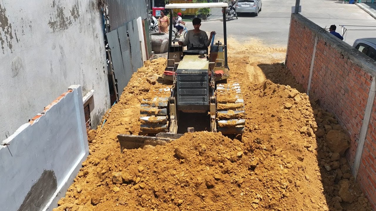 Unbelievable! New Activity with Bulldozer And Dump Truck to Clear Soil ...