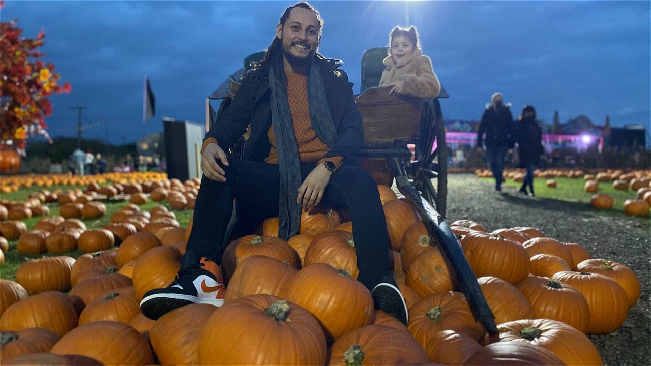 Halloween Pumpkin Patch Adventure - Fun Fair Edition 🎃 - YouTube