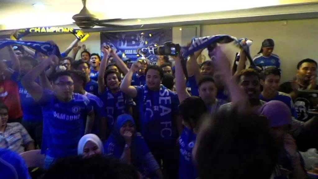 CHELSEA UEL FINAL 2013 Live at Khulafa Bistro sec 7 Shah Alam Malaysia ...