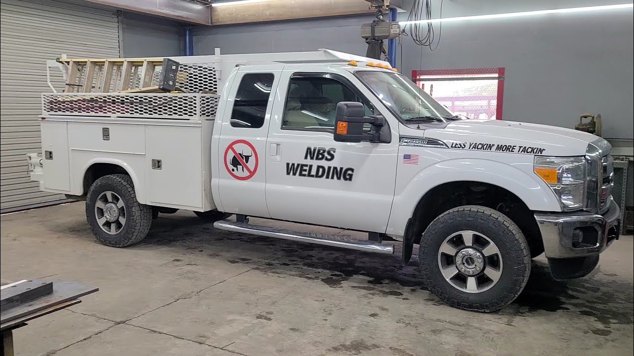 A look at the Superduty Service Truck - YouTube