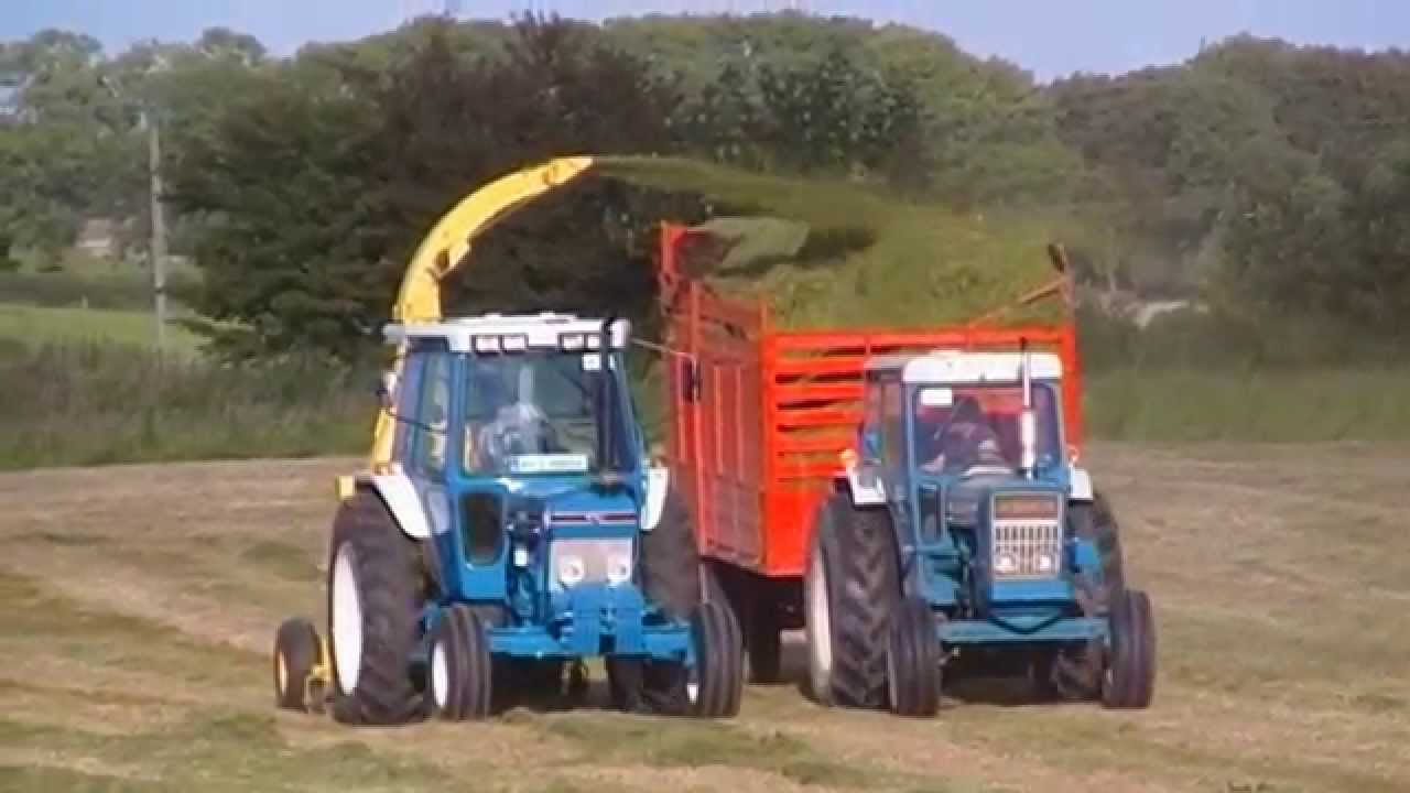 Vintage Machinery At Silage 2014 Co.Cork - YouTube
