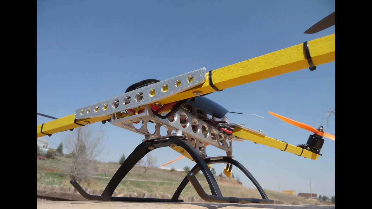 MVR V Tail MultiRotor Hand Launch & Catch, High Winds - YouTube