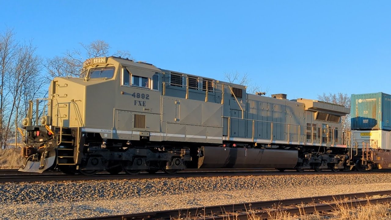6602 leads a 4-Engine BNSF Intermodal with a special Ferromex 4892 as trailing DPU! - YouTube