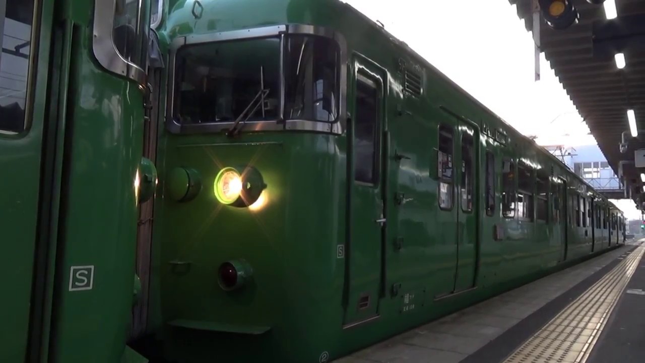 JR舞鶴線 113系（S9+S3）綾部発車 - YouTube