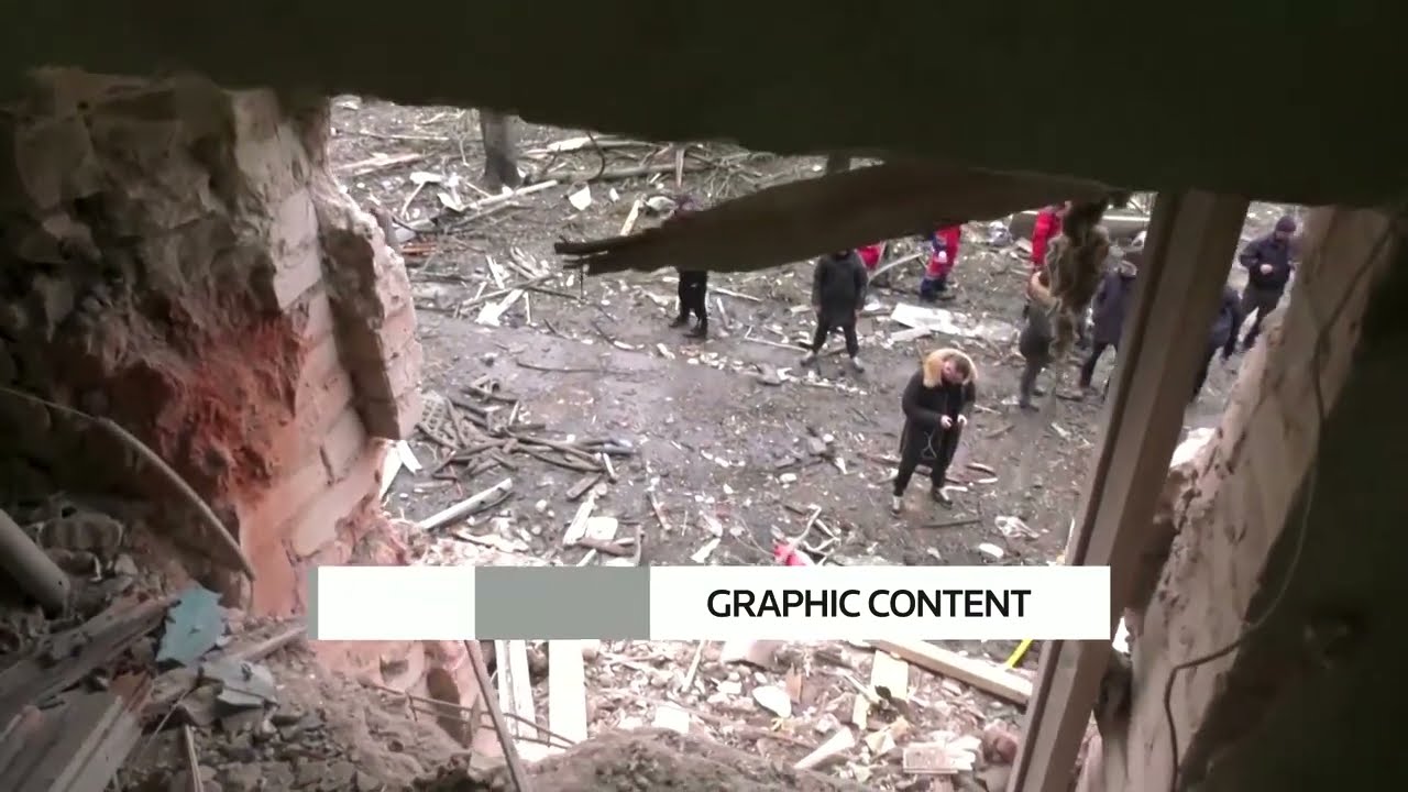 WARNING: GRAPHIC CONTENT - Russia bombards Ukraine cities, armored ...