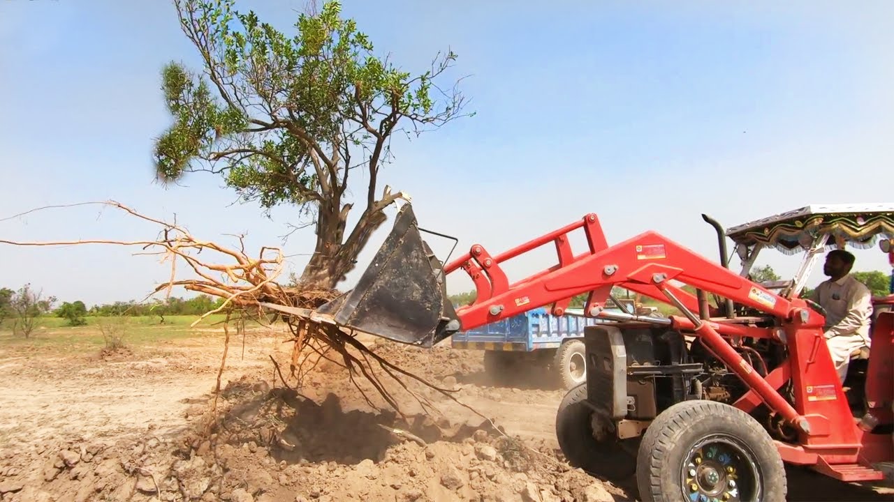 Pakistani Amazing Drivers Massey Ferguson 375 Tractor Loader Put Out ...