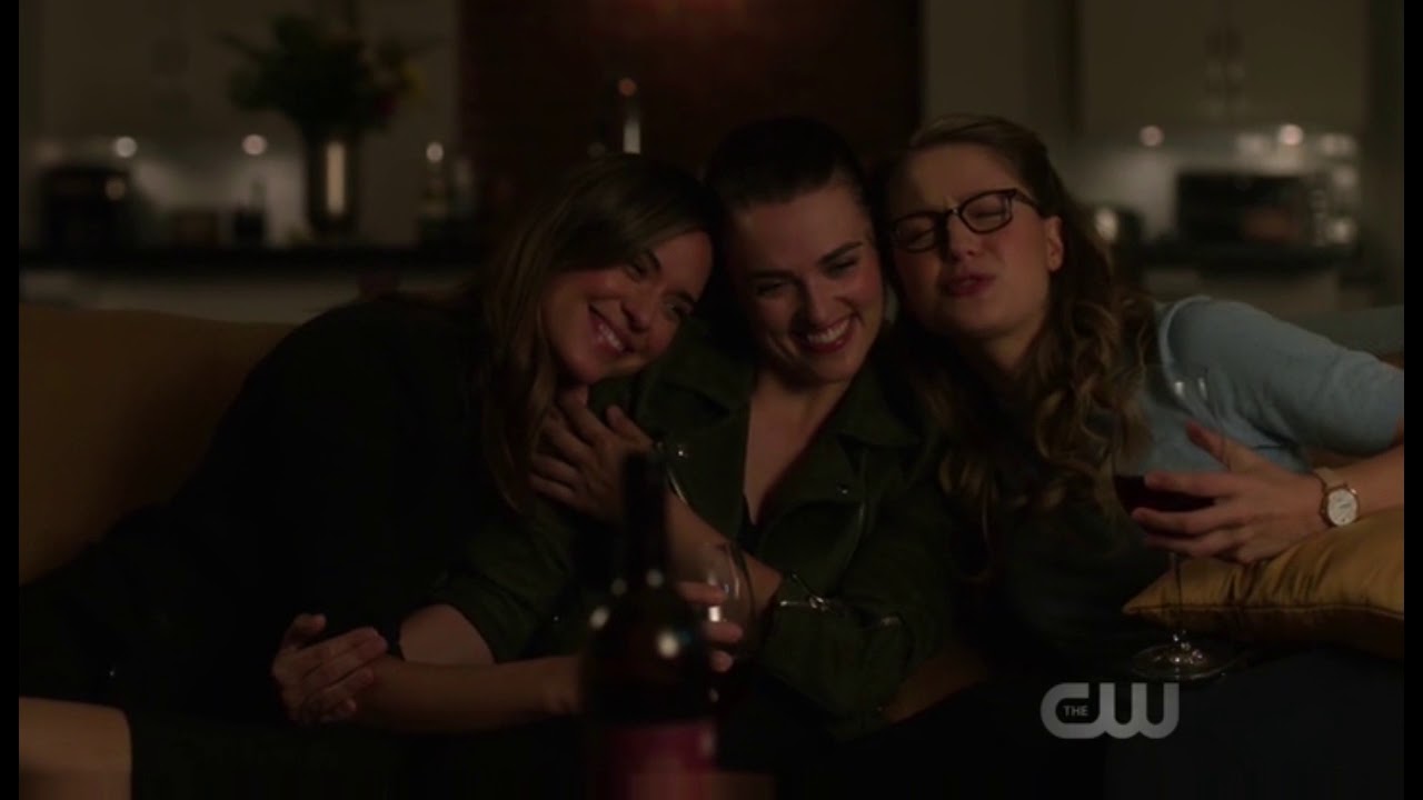 [3X05] Samantha Arias (reign) and Ruby Arias scenes Pt 3 - Supergirl - YouTube