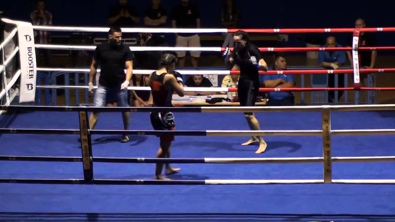 Esther Cárdenas vs Minerva Montero Fight Contender WE - YouTube