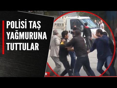 KAĞIT TOPLAYICILARI POLİSE SALDIRDI
