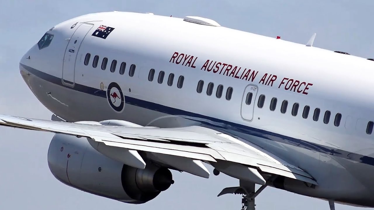 EPIC Melbourne Airport Plane Spotting | 2017 Avalon Airshow March 2017 ...