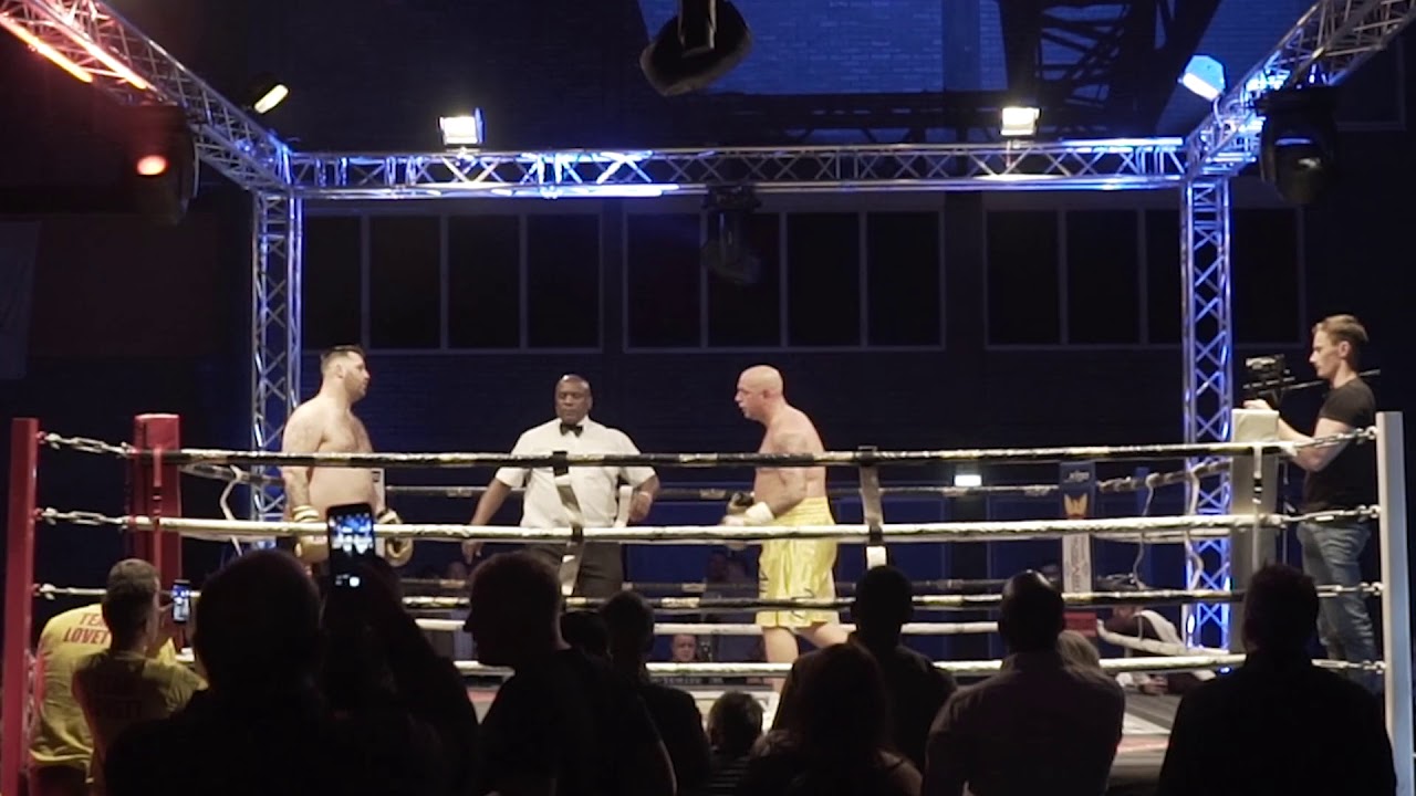 Dan Lovett vs Troy Matthews - YouTube