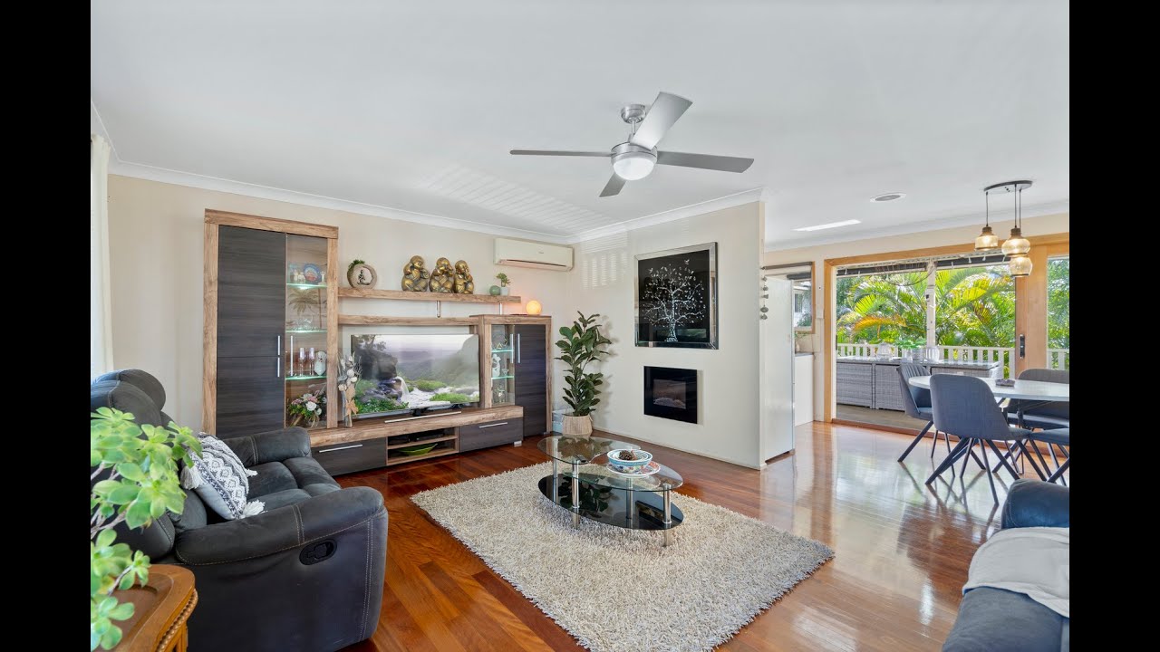 Simon Salm Presents - 4 Isle View Street, Thornlands - YouTube