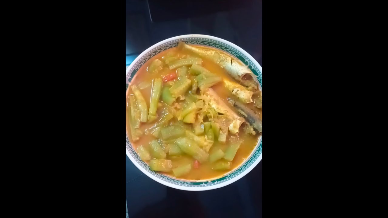 Jhinga diye parshe mach || Deshi fish with vegetable recipe || Remake ...