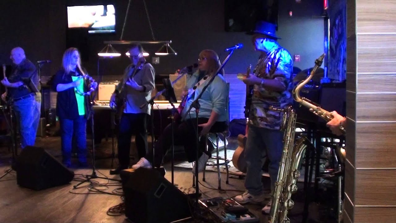 Opening Set at the Silver Point Pub Saturday Jam Feb 08, 2014 - YouTube
