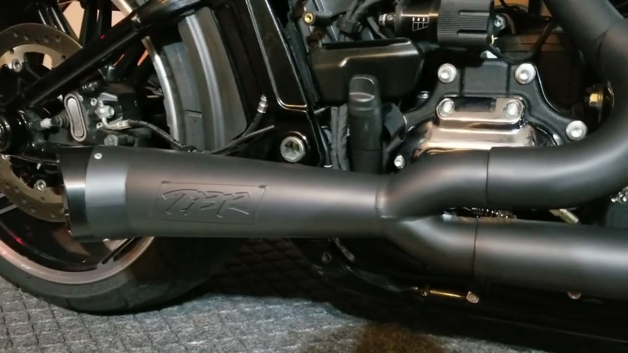 2018 Harley Davidson Breakout TBR turnout 2 into 1 exhaust. - YouTube