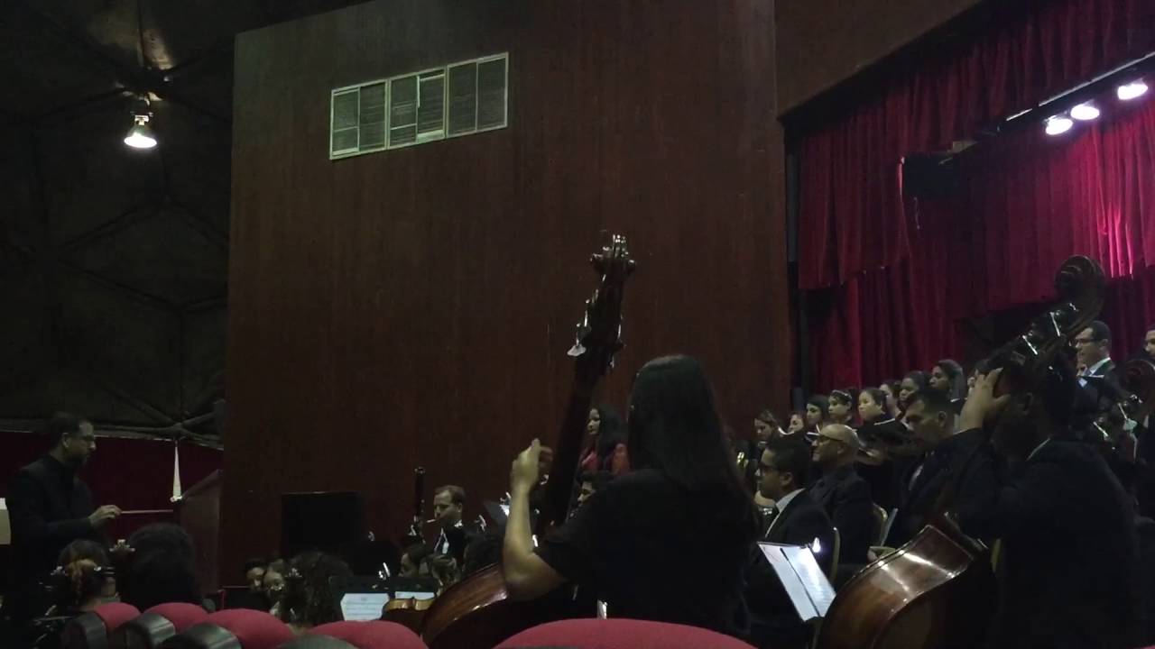 Sinfónica de la Universidad de Panamá - Dr. Samuel Robles - YouTube