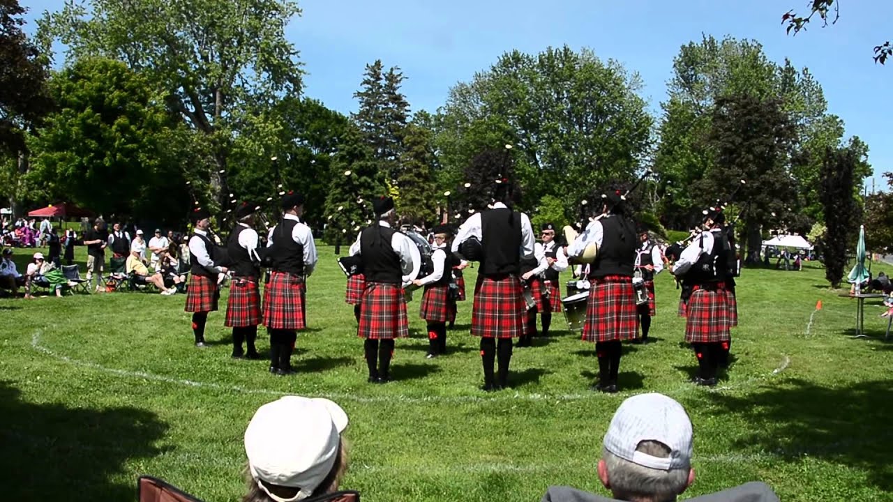 Rob Roy Pipe Band MSR, 2015 Cobourg Highland Games - YouTube