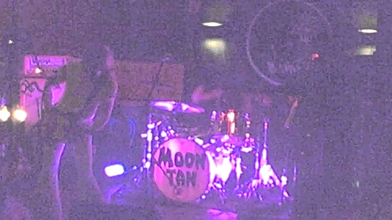 Moon Tan live@ohans - YouTube