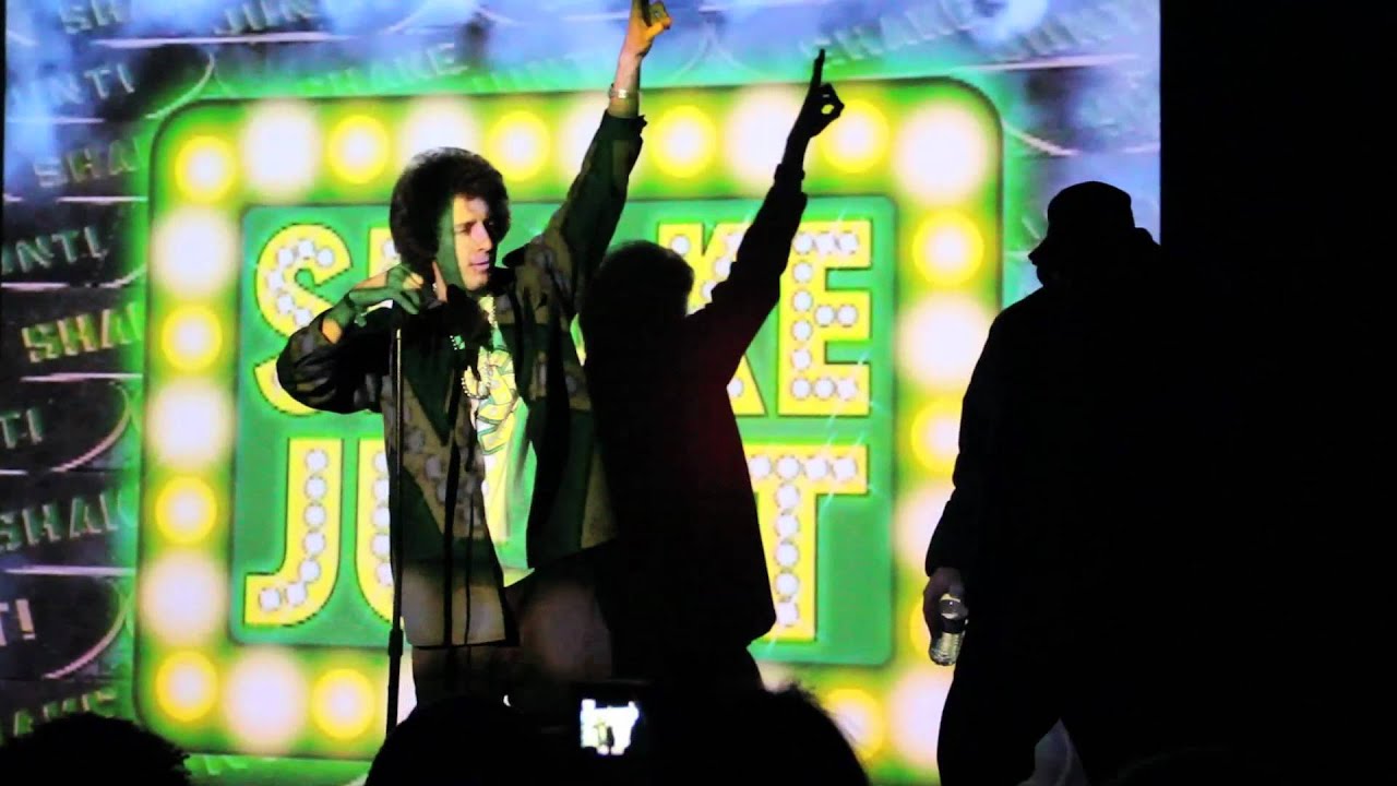 Shake Junt Video Premiere - YouTube