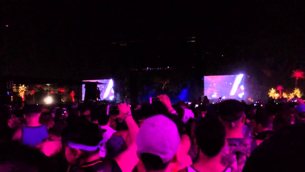 Drake Live weekend 1 Coachella 2015 - YouTube