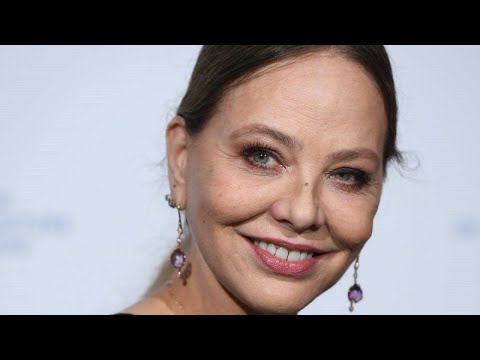 Ornella Muti, che dea. Il bikini a 66 anni suonati stende tutti: “Meglio delle...