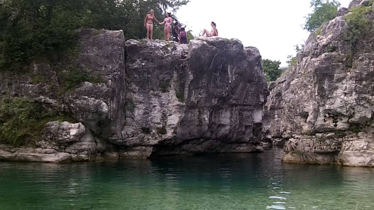 Cliff Jumping at Pria, Italy - YouTube