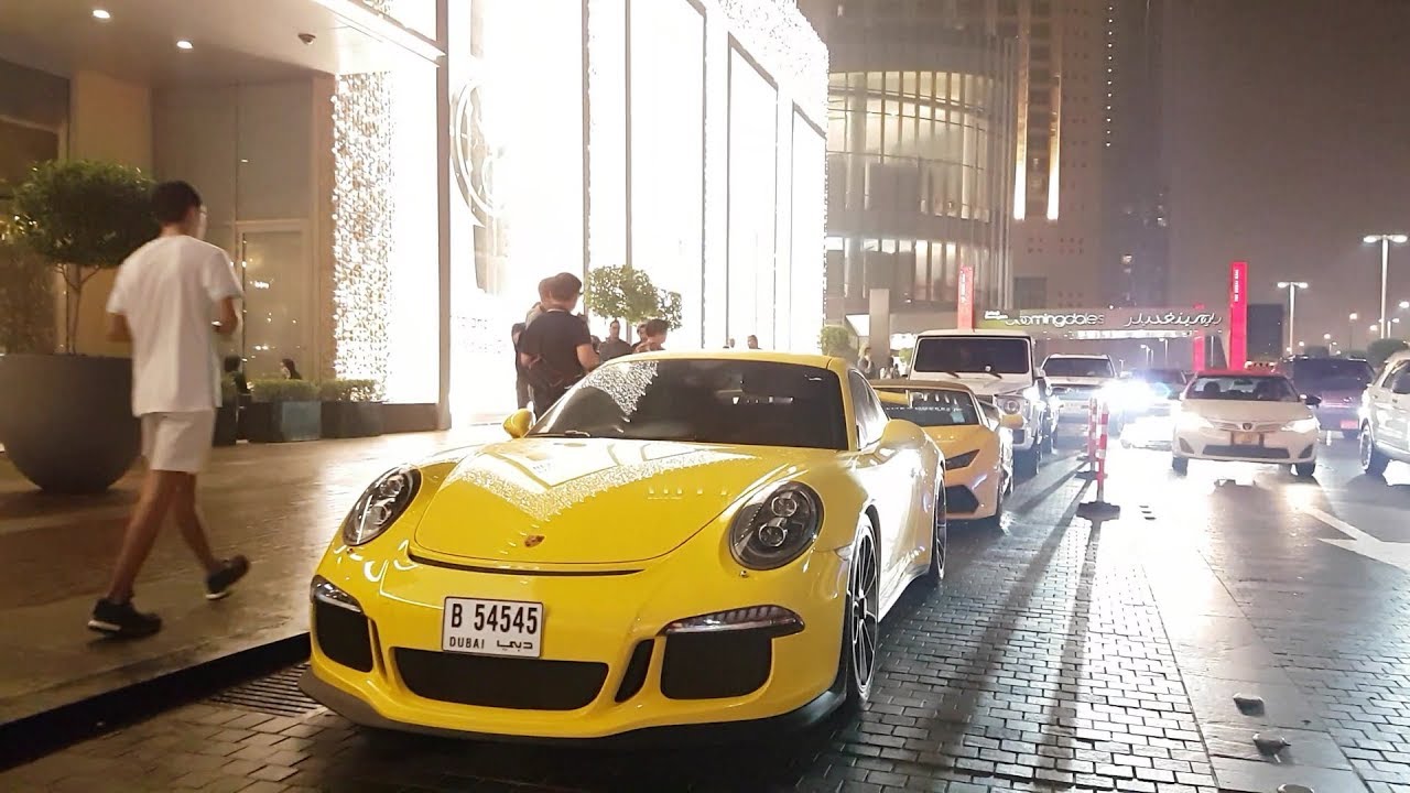 Dubai Mall Supercars - YouTube