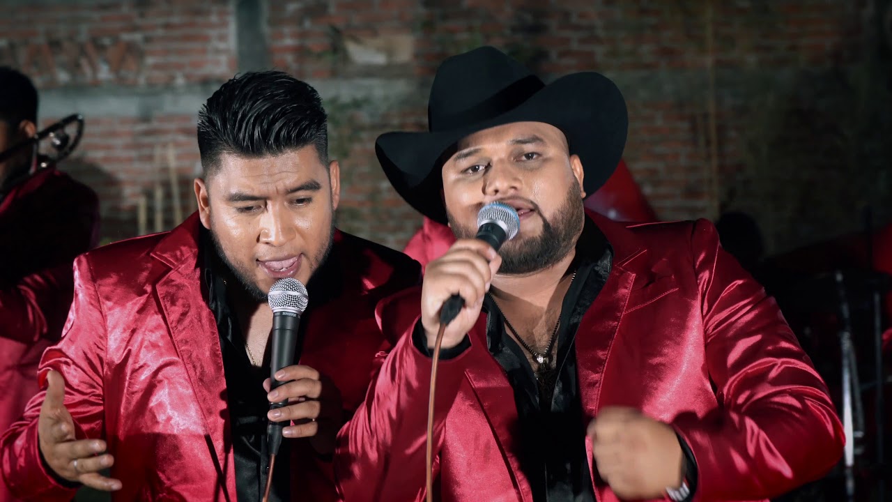 El Pollo | El Compa Piry y Los Imponentes | En Vivo 2021 - YouTube