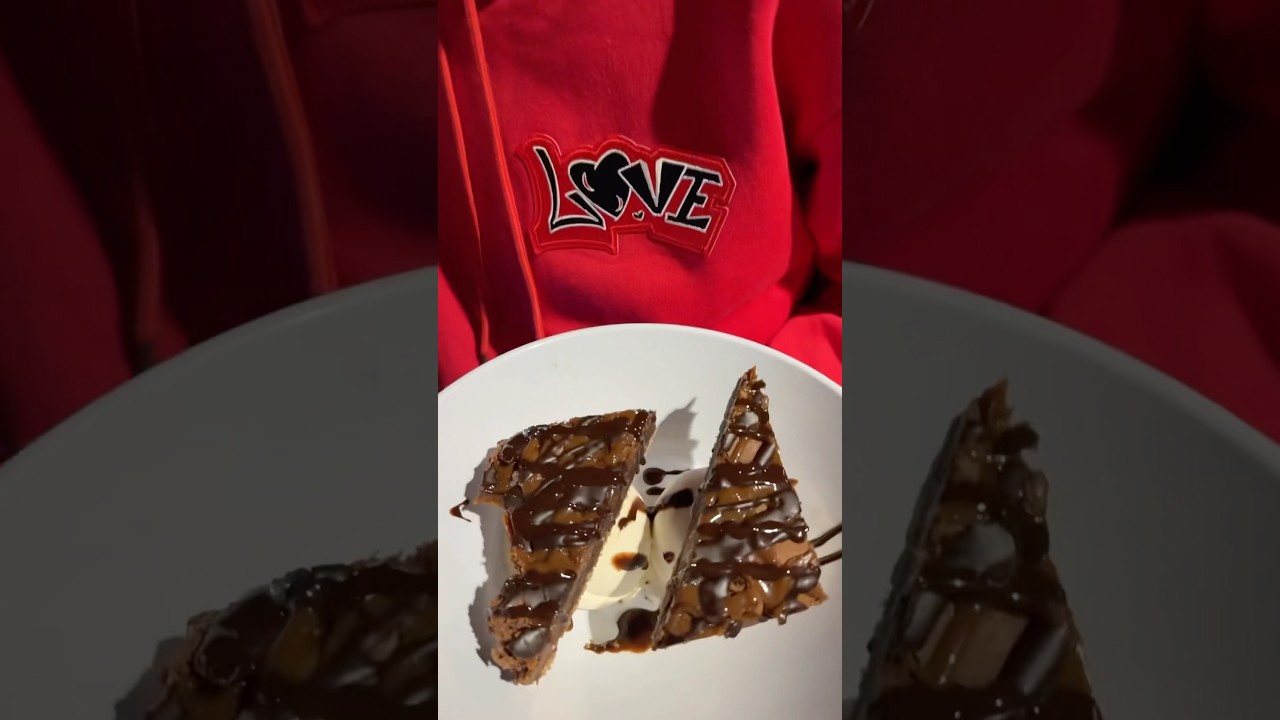 A double sundae is crazy 😂💚7️⃣ - YouTube