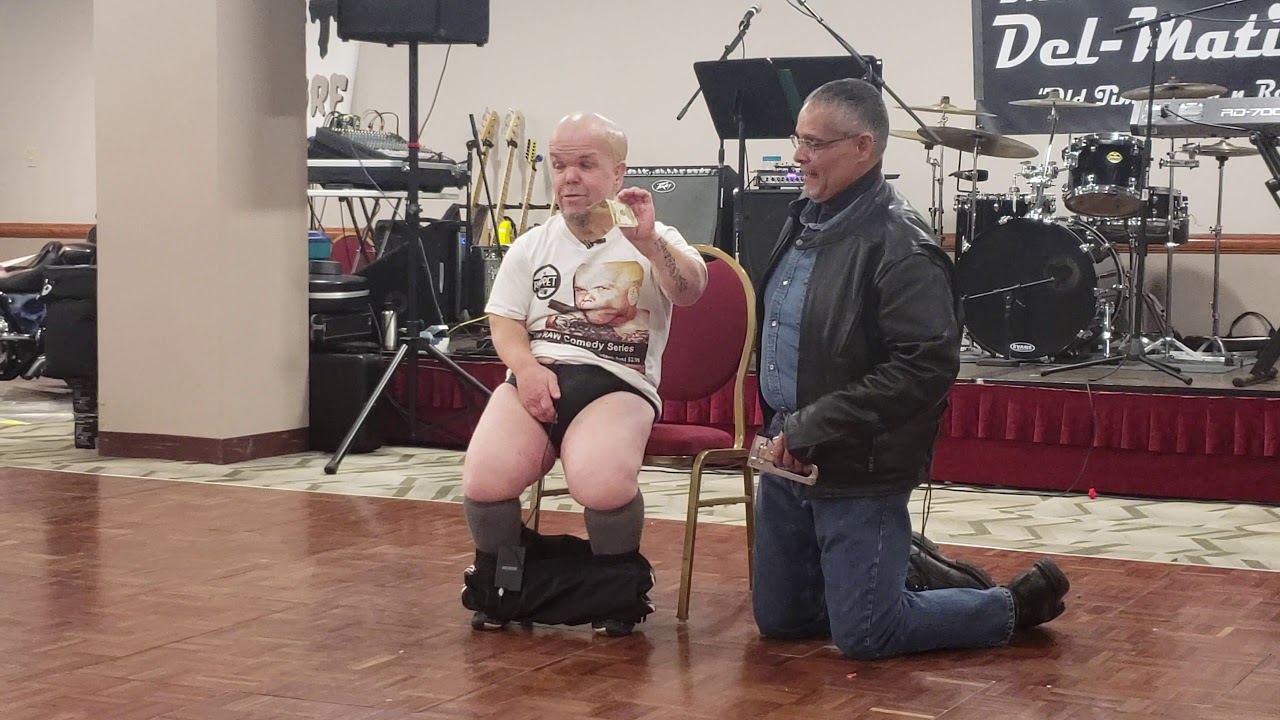 Midget gets $10 bill stapled to his nutsack - YouTube