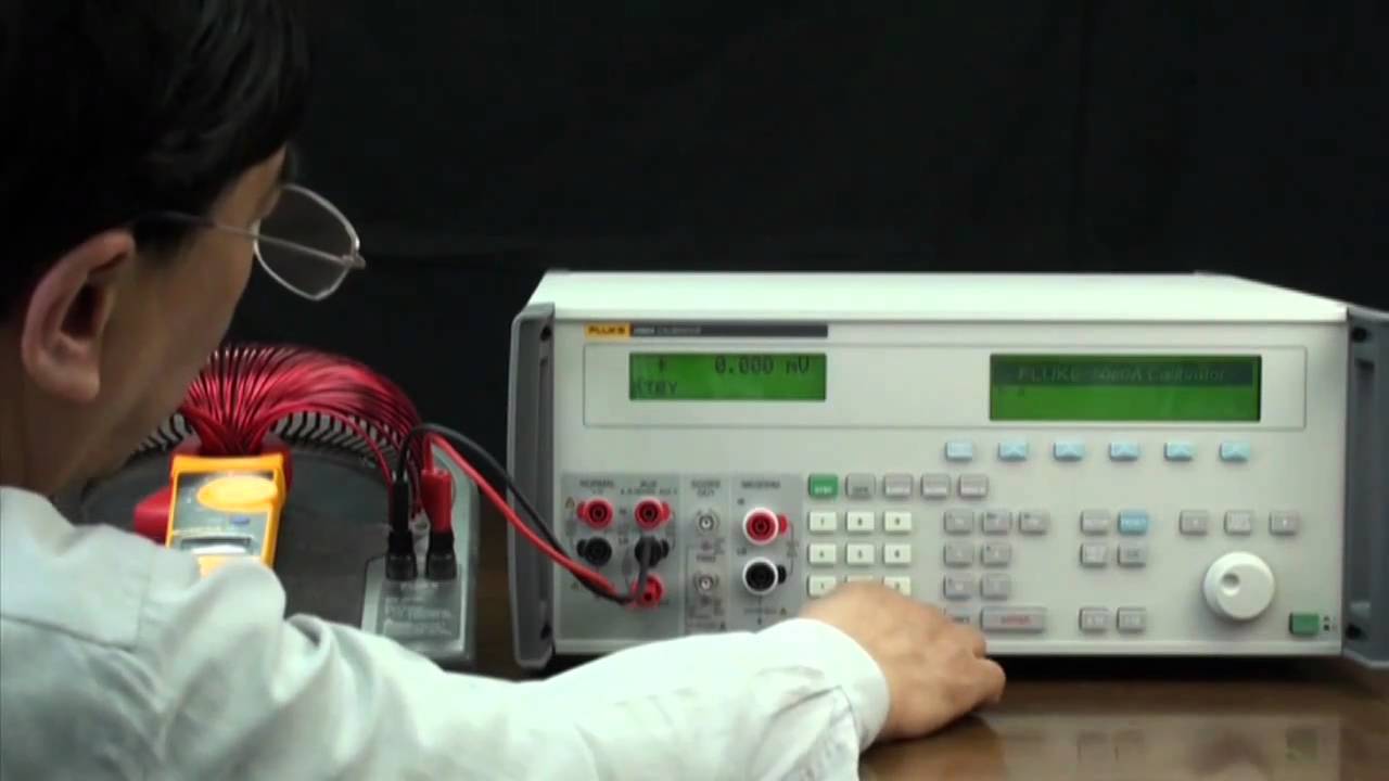The 5080A Multi-Product Calibrator: Calibrating a Clamp Meter - YouTube