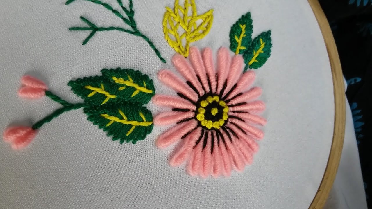 Hand embroidery of a flower with Rococo Stitch - YouTube