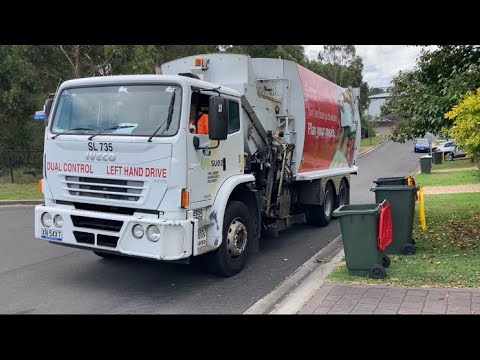 Post Easter Garbage Collections with 735 - YouTube