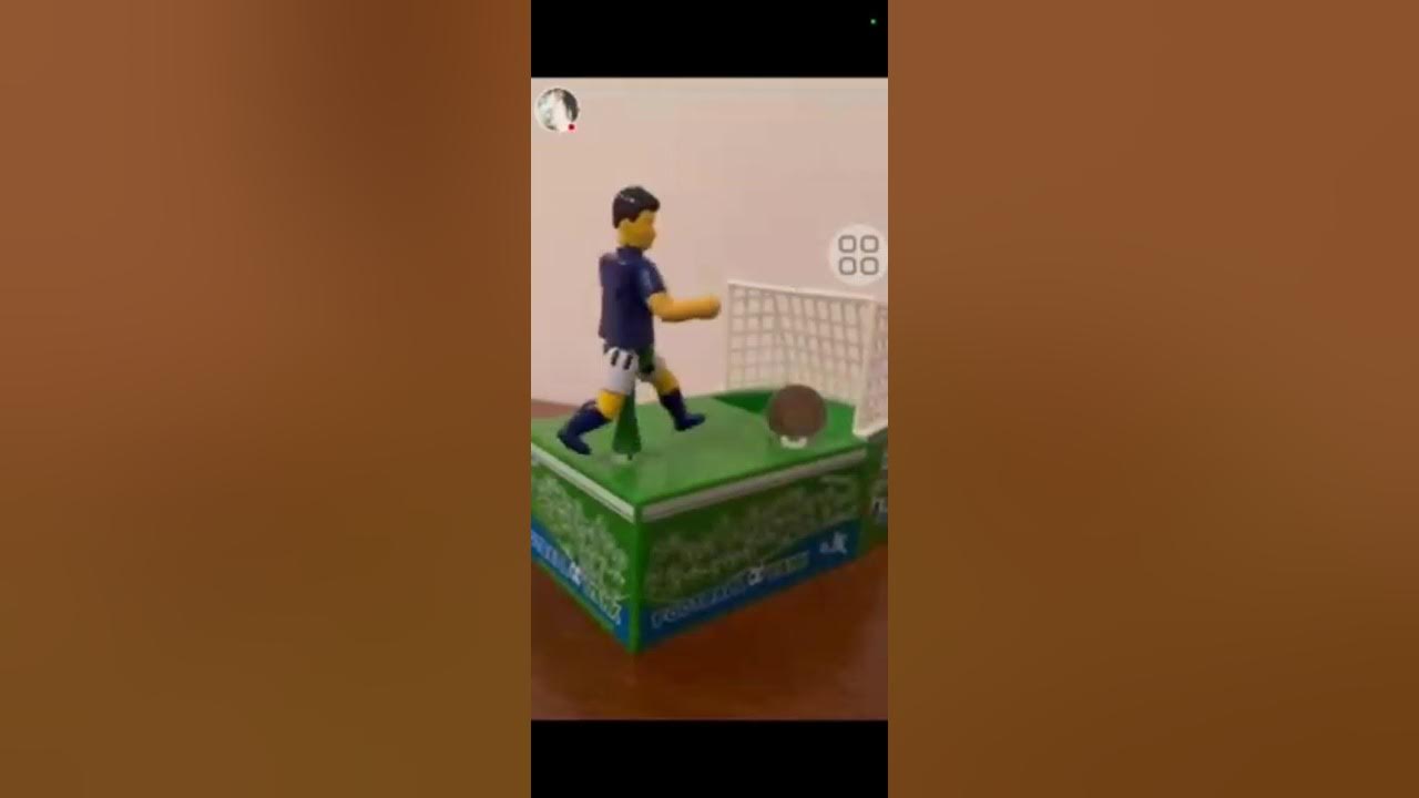 SATISFYING FOOTCOIN BANK GAMER - YouTube
