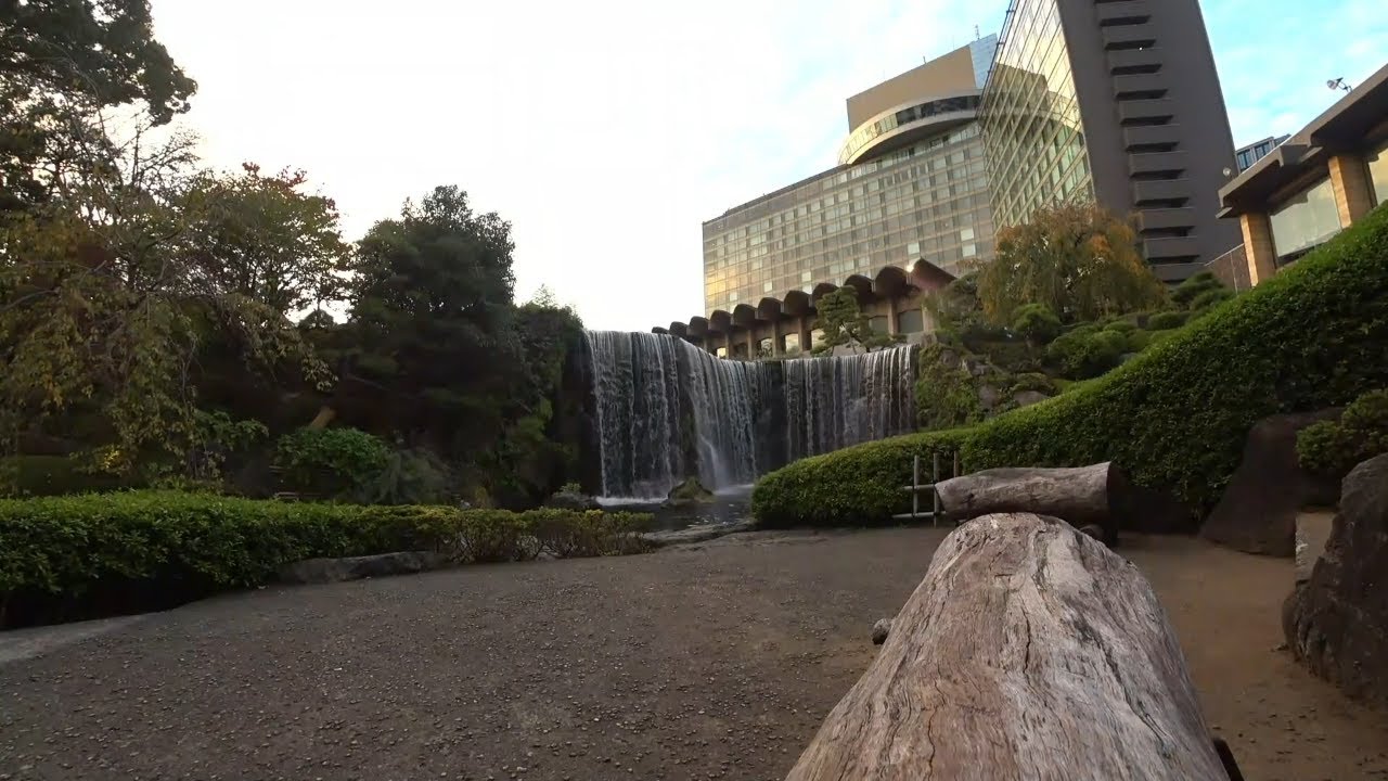Hotel New Otani Japanese Garden Waterfall in Tokyo - IRL Tokyo 🔴LIVE ...